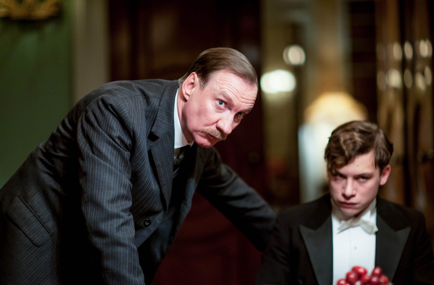 Review: An Inspector Calls - Dead Good