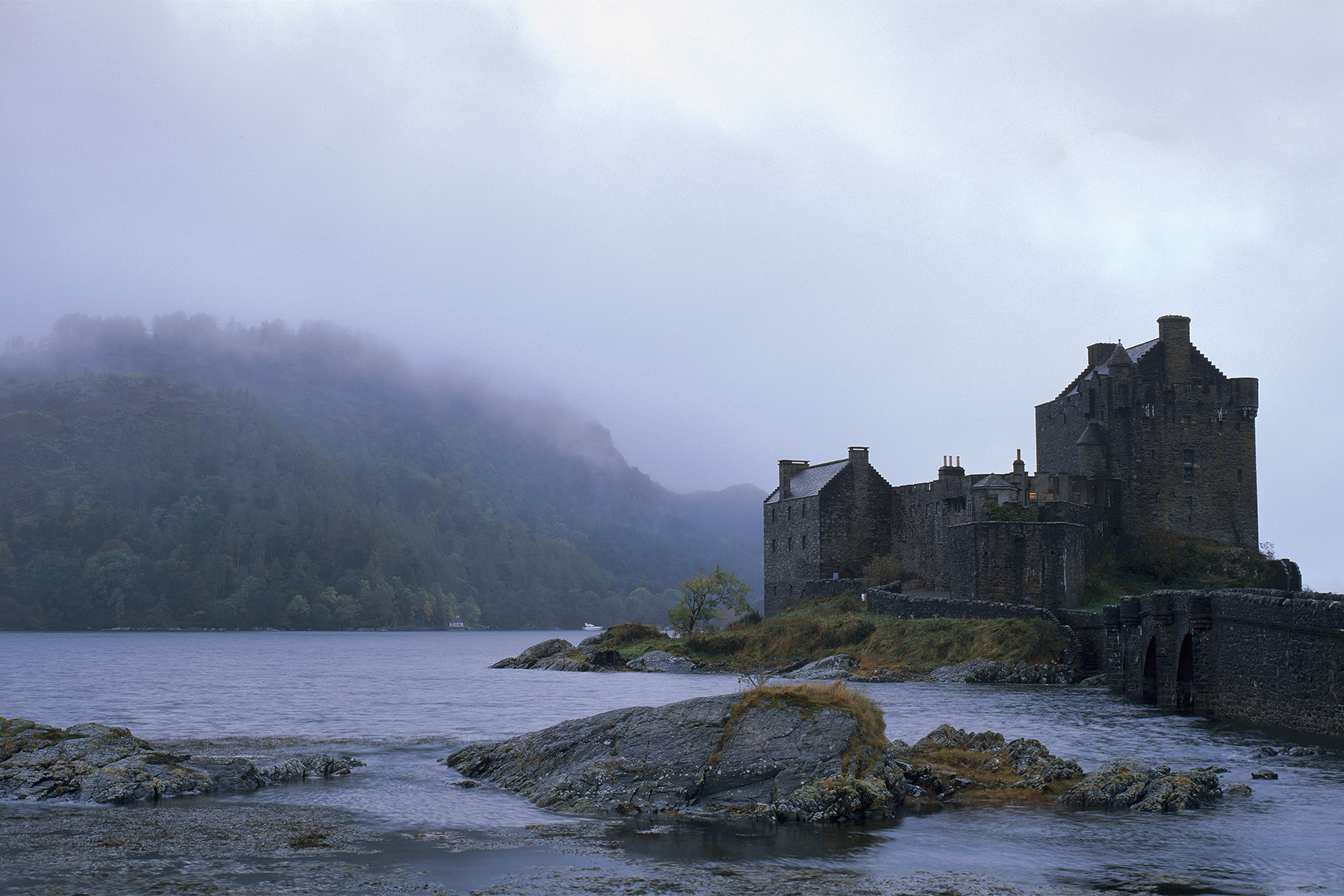 18 top crime novels set in Scotland